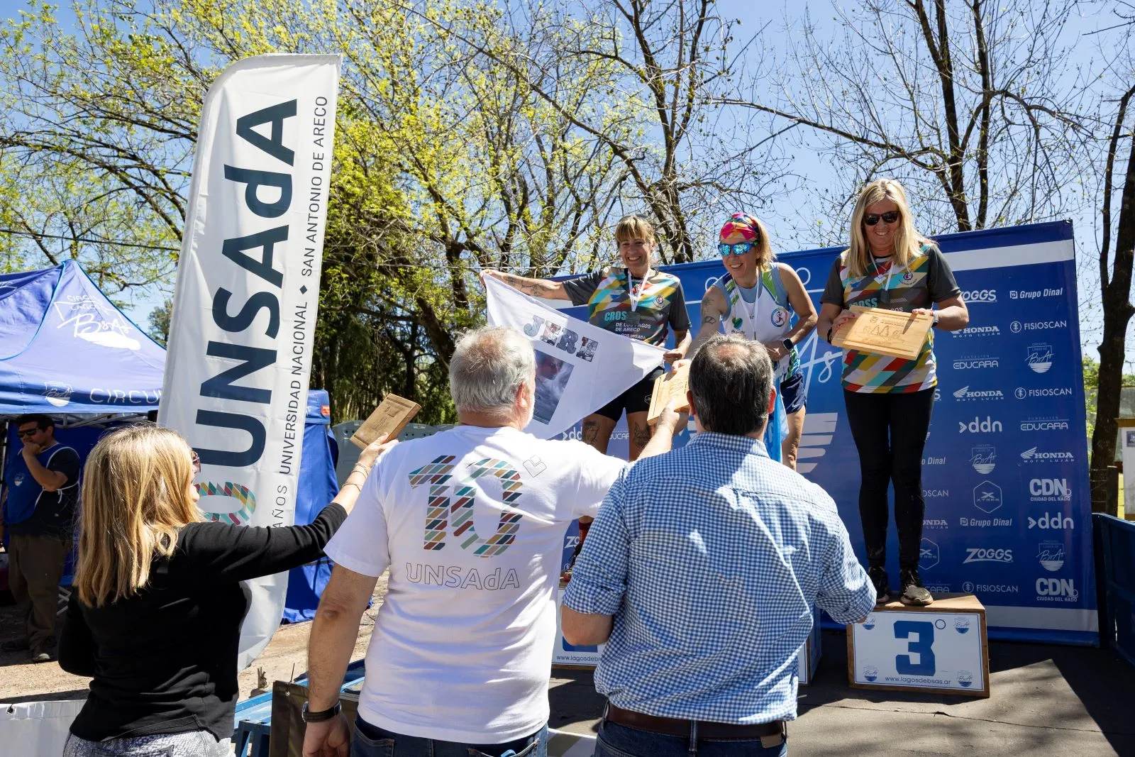 El Cross UNSAdA 10 años fue un éxito de convocatoria